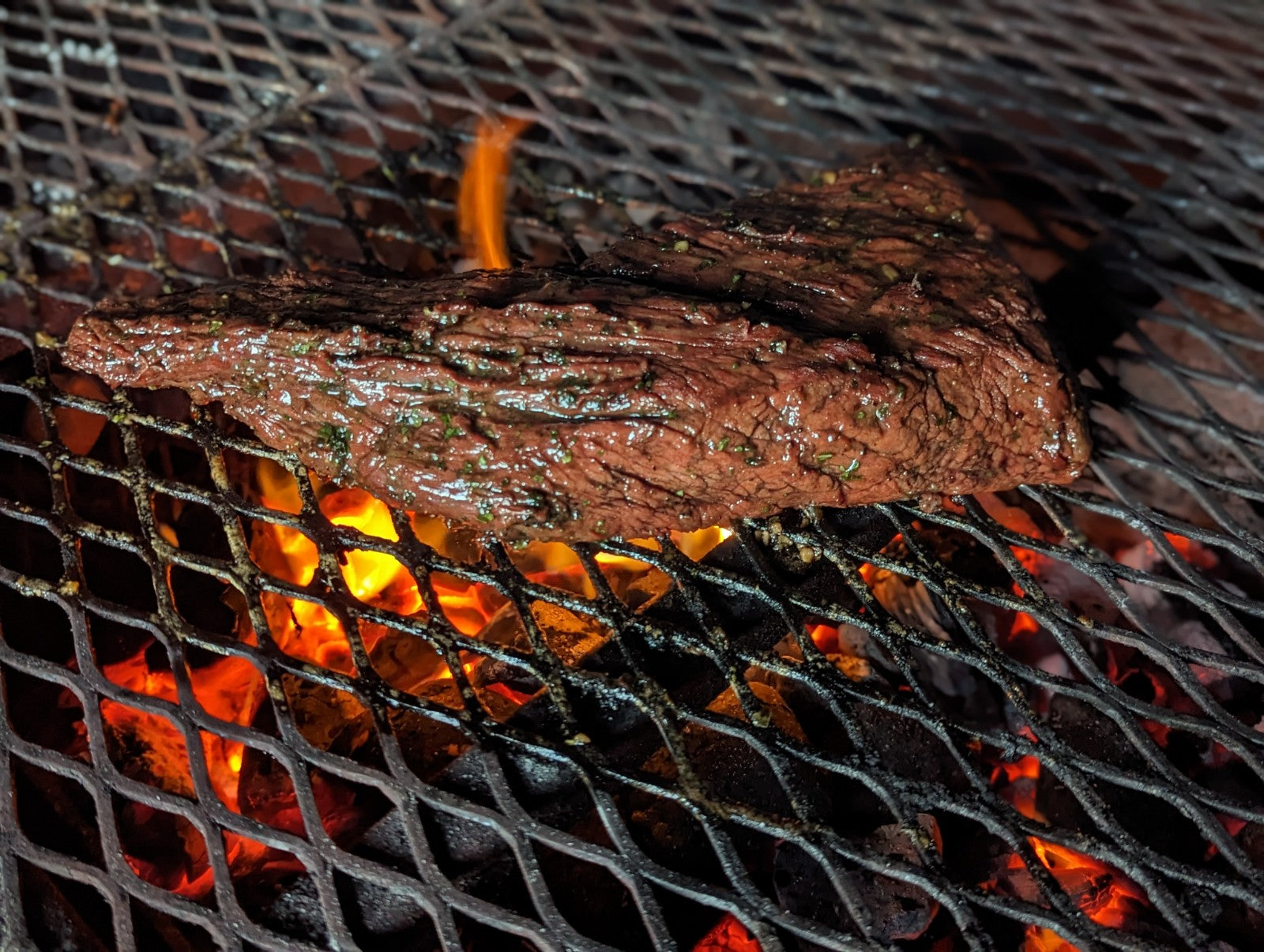 Barbecues & Fireplaces in Toronto, Calgary, GTA | Barbecues Galore