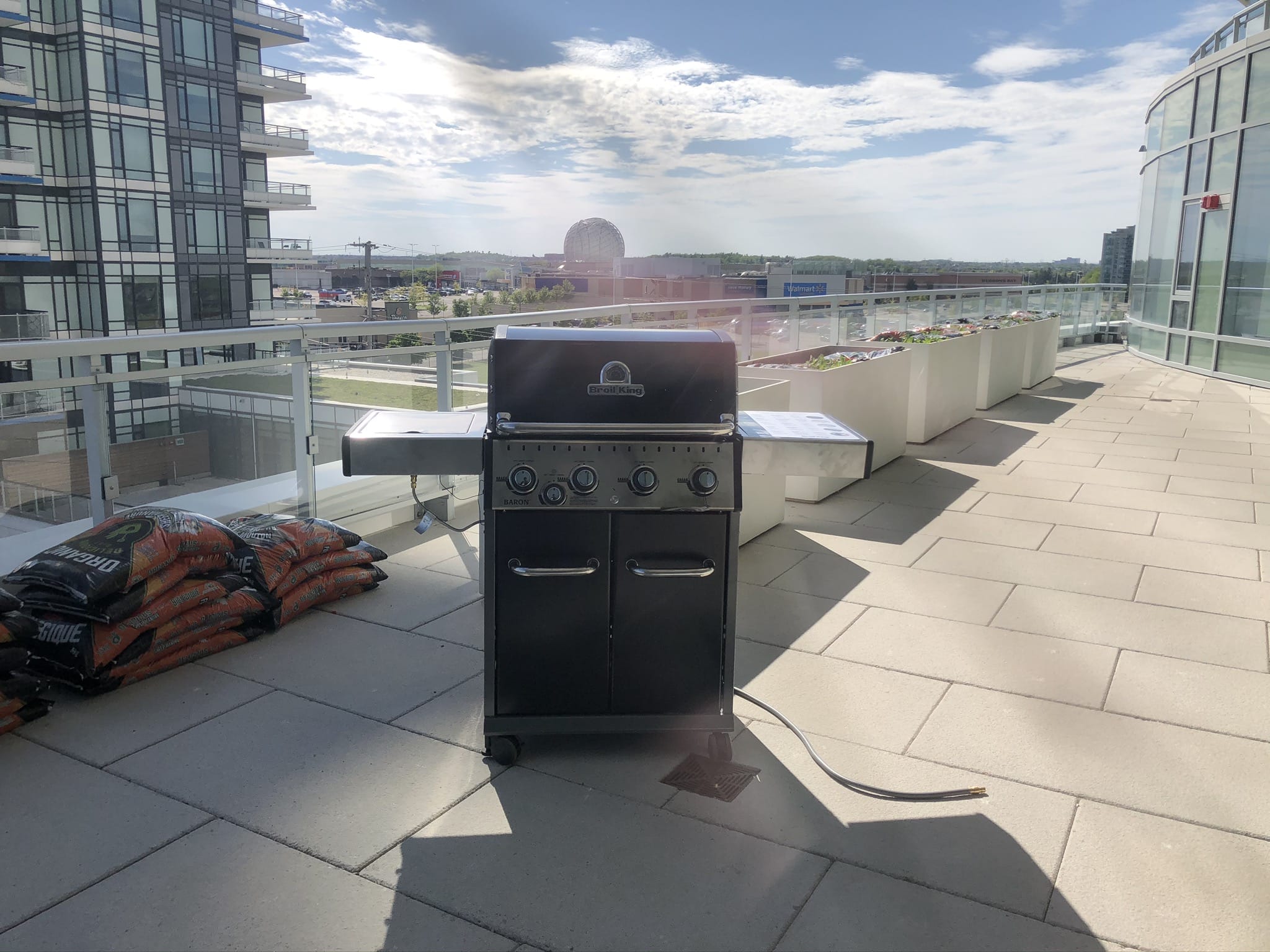 Natural Gas & Propane Regulators for BBQ | Barbecues Galore