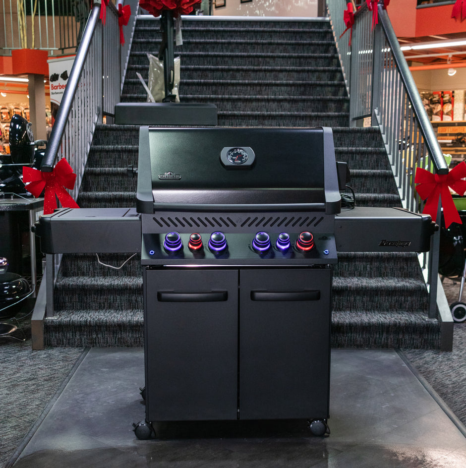 Made in Canada Barbecues – Barbecues Galore